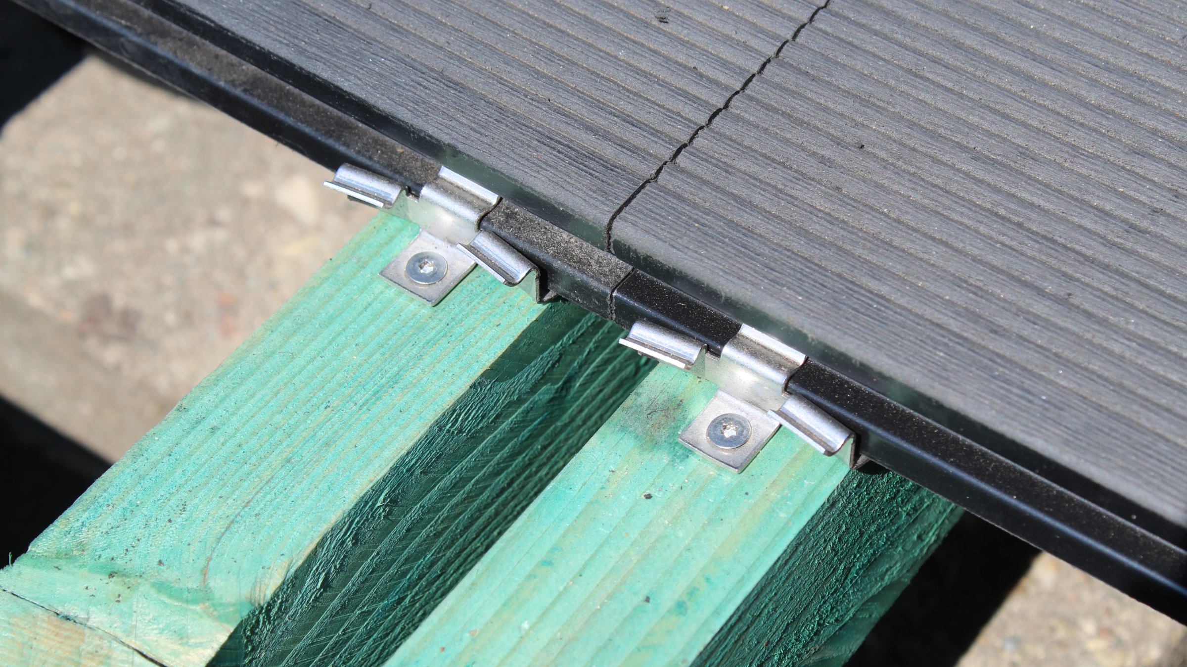 Terrasse selber bauen – mit Stelzlager und WPC-Dielen - DIY