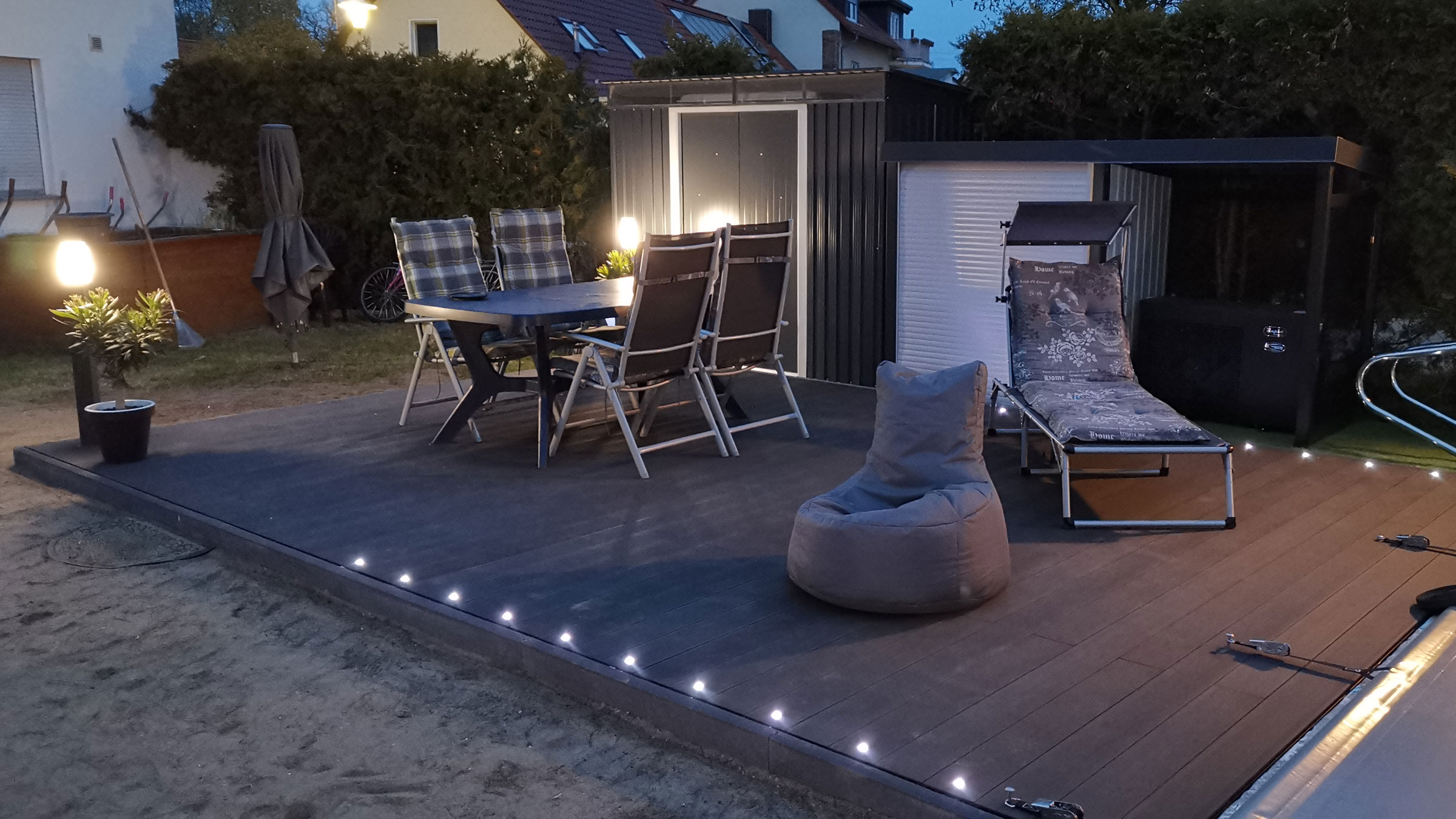 Terrasse selber bauen – mit Stelzlager und WPC-Dielen - DIY